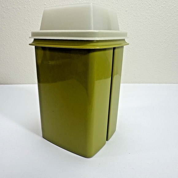 Tupperware | Kitchen | Tupperware Vintage Pickle Olive Keeper 335 ...